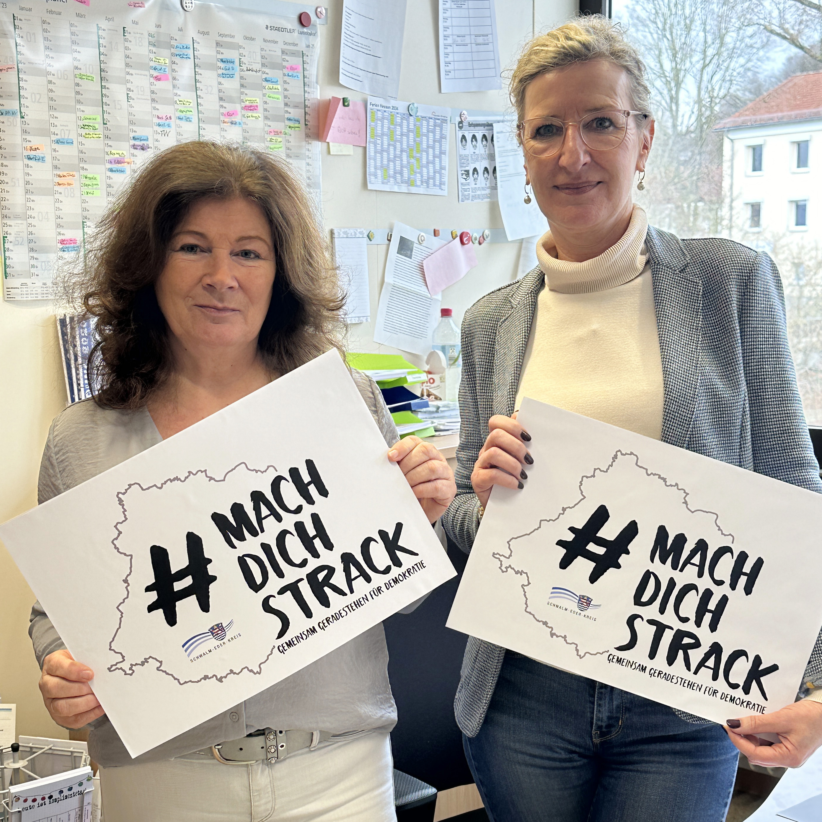 "Mach Dich strack - Gemeinsam geradestehen für Demokratie": Mitmach ...